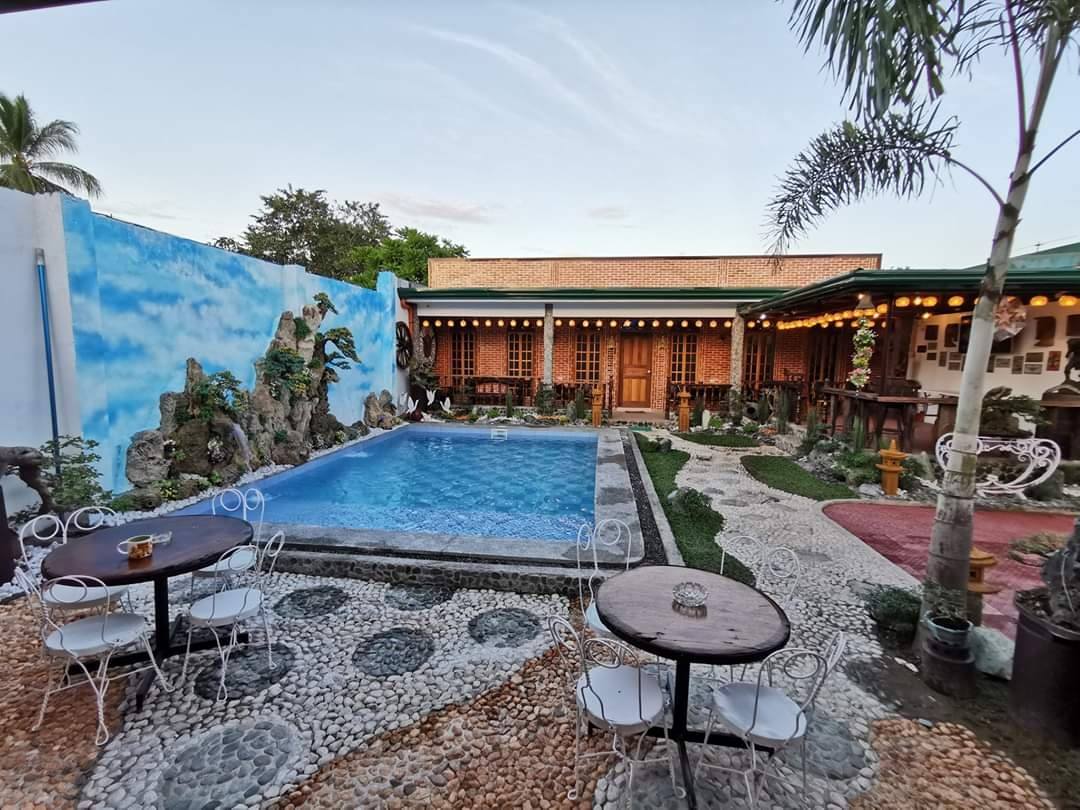 Bale Matua Private Pool Resort